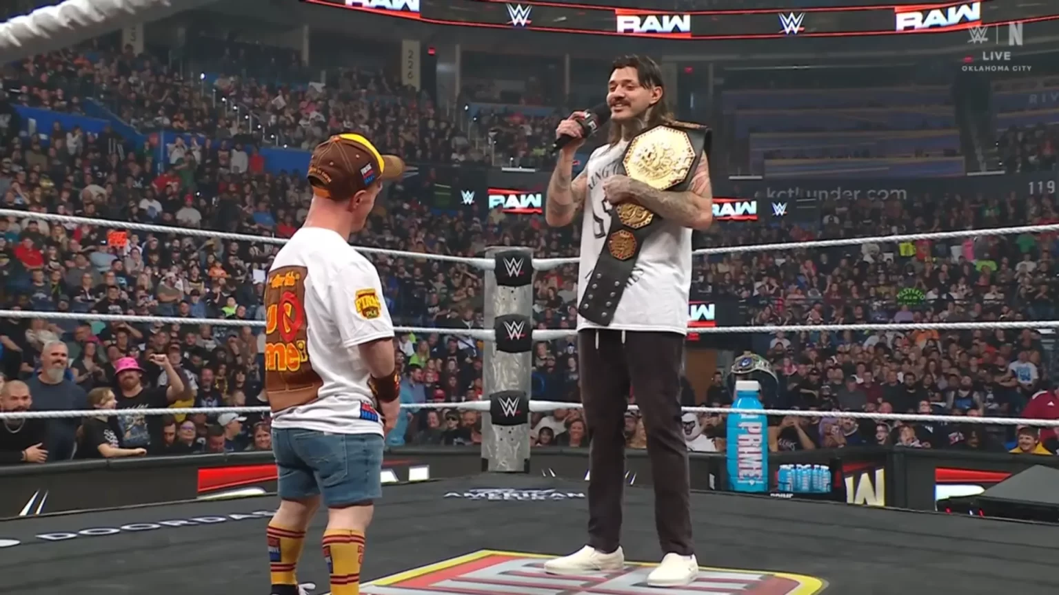 Mini John Cena confronta Dominik Mysterio no RAW - Universo W